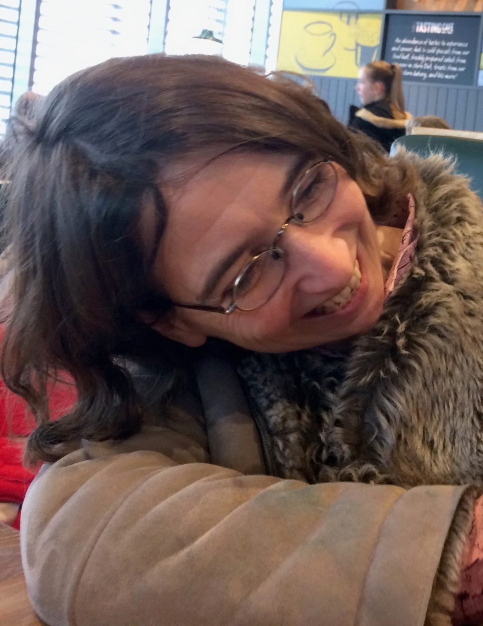 Entrevista a Elsa Damien - Vasos Comunicantes | Revista de ACE Traductores